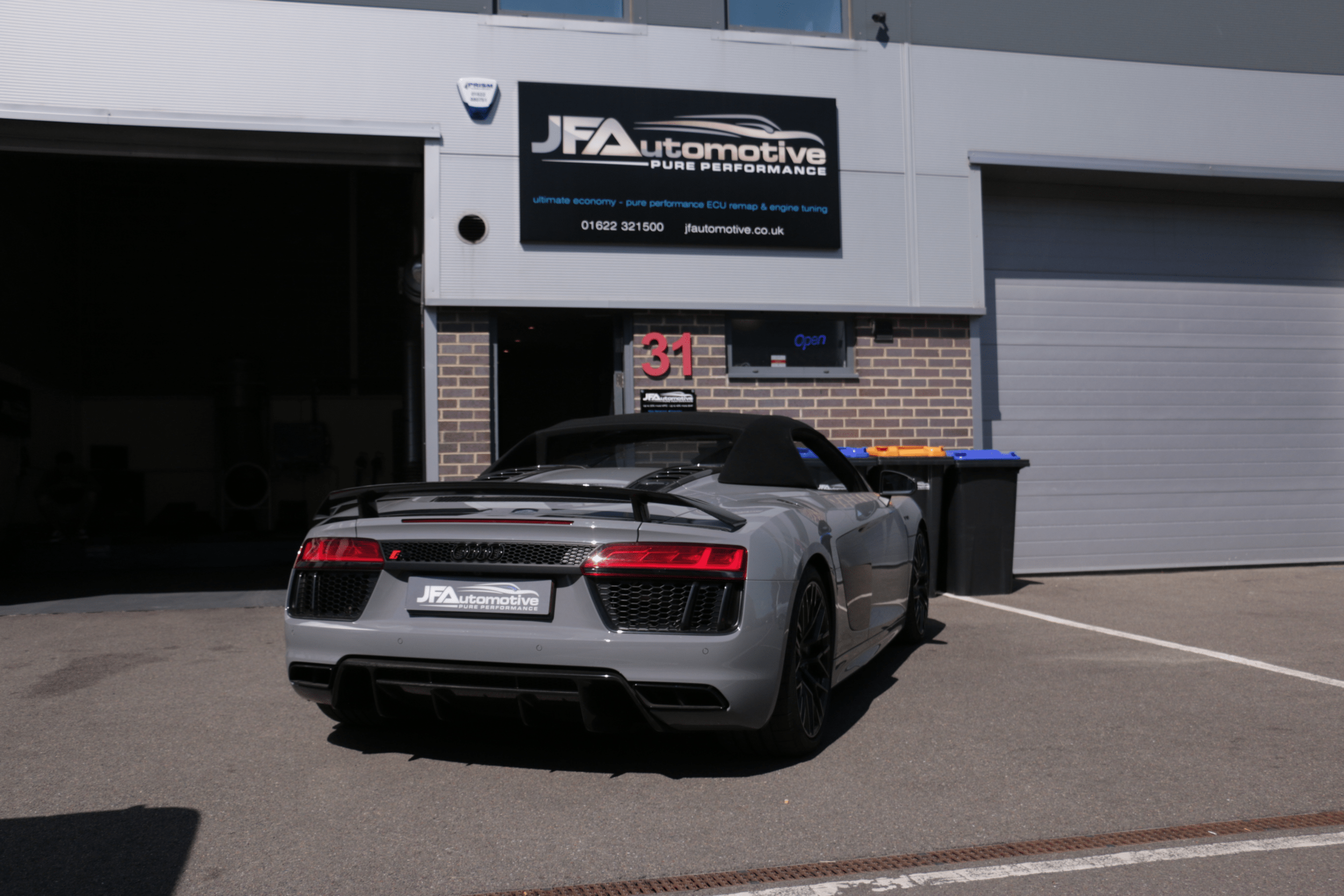 Audi R8 V10 Supercharger Kit Tuning > JF Automotive - Maidstone,...